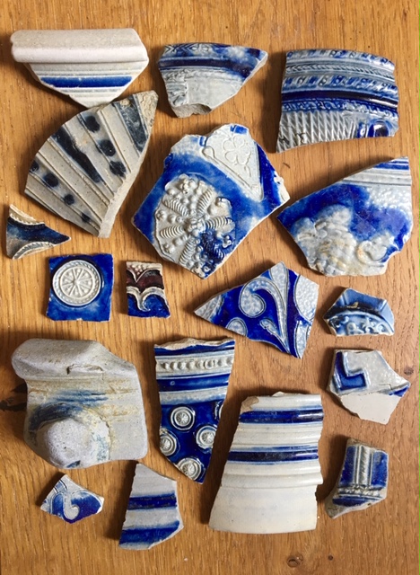 Pottery from the foreshore – A Mudlark's Diary